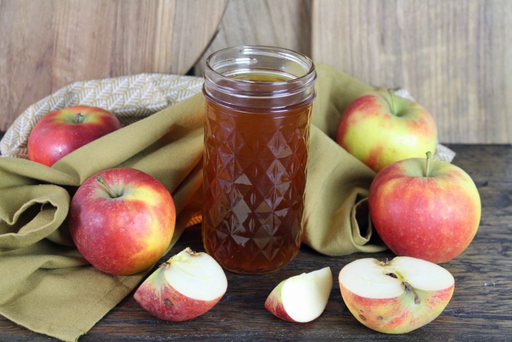 Apfelessig - weshalb er so gesund ist und wie du ihn in deine Ernährung ...