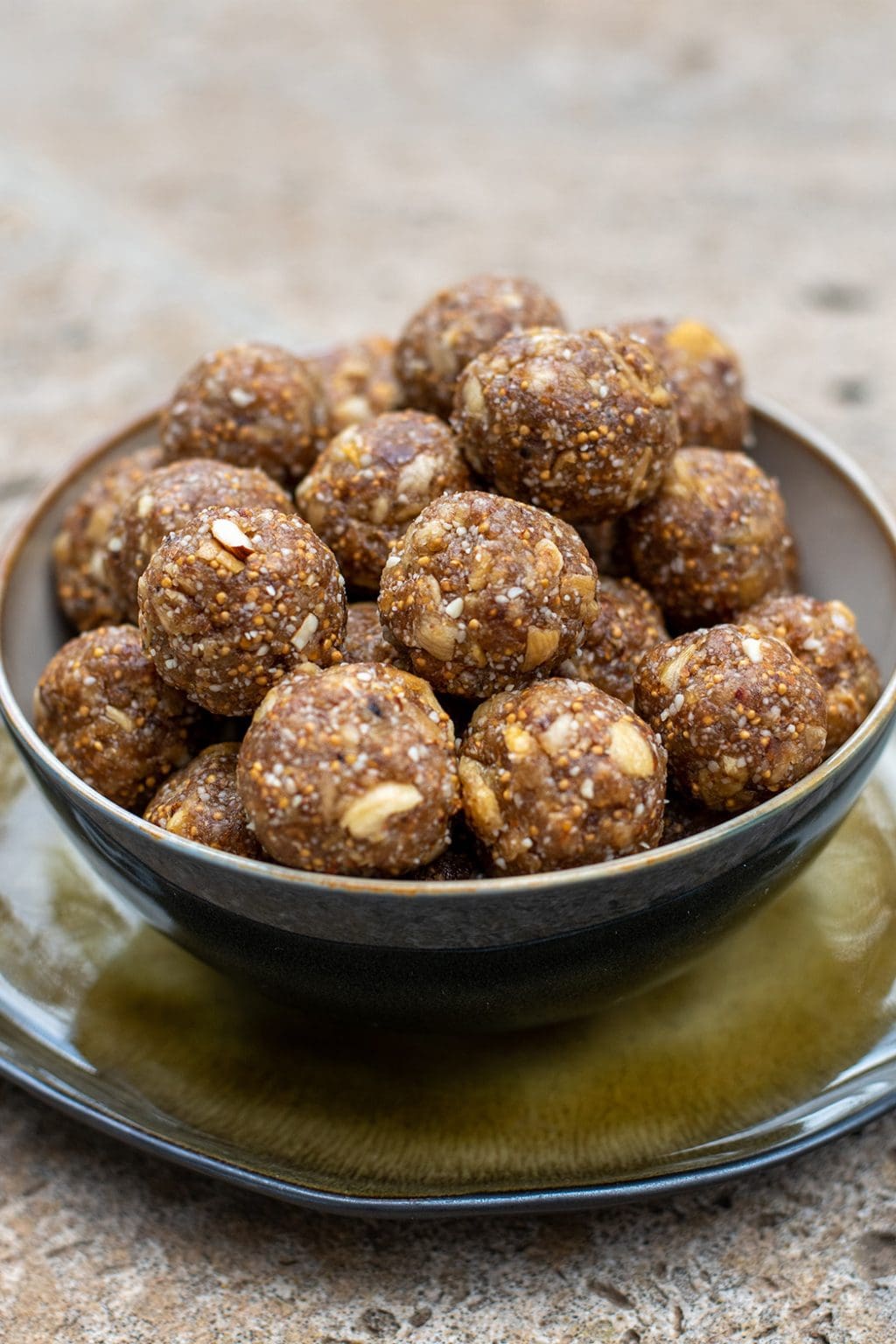 Rezept: Feigen-Mandel Energy Balls » nur 3 Zutaten
